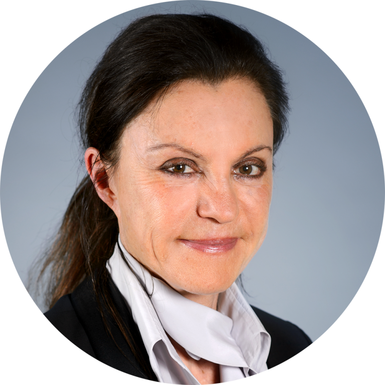 Anna Georgiades neue Pressesprecherin der Spanischen Hofreitschule » »O ...